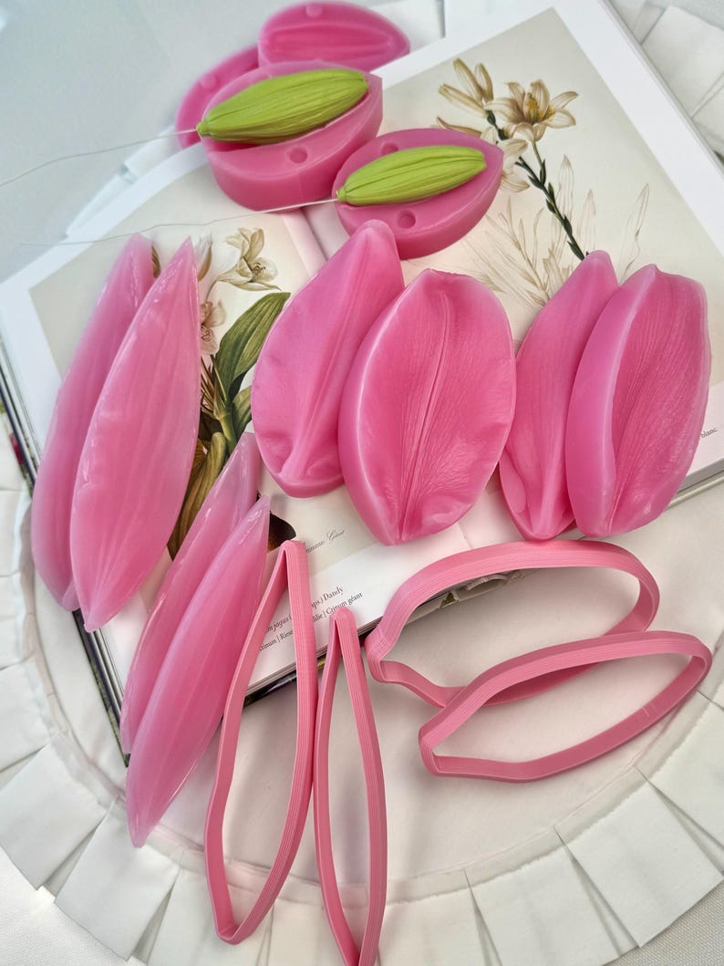 Large Lily Flower Silicone Mold Set: Sugar Paste, Polymer Clay ...