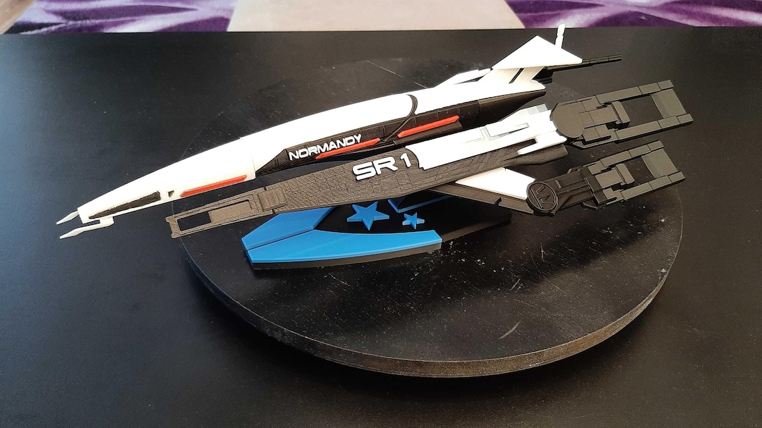 SSV Normandy SR1 - Mass Effect - Etsy