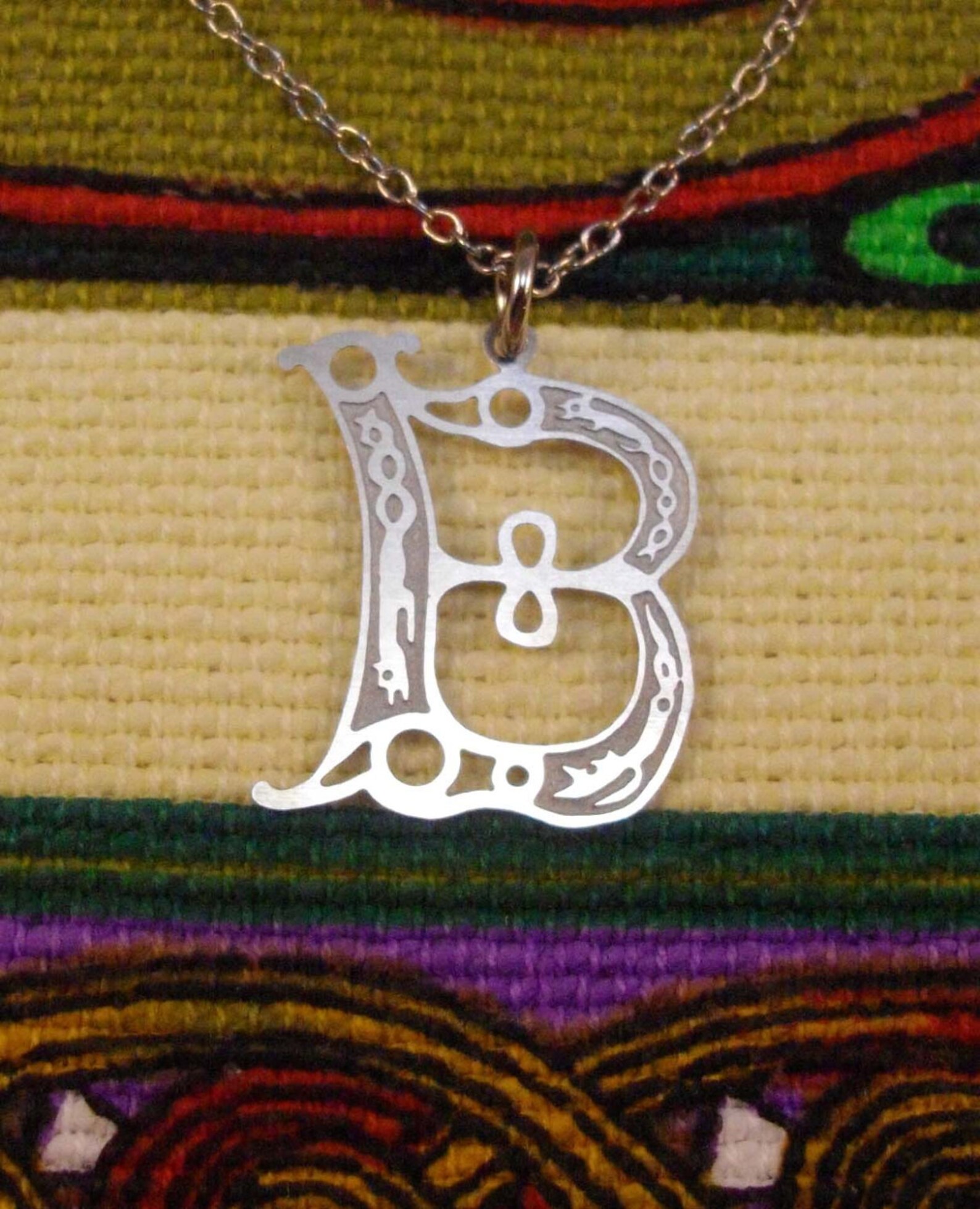 Celtic Letter B Initial Necklace Gospels of Lindisfarne - Etsy