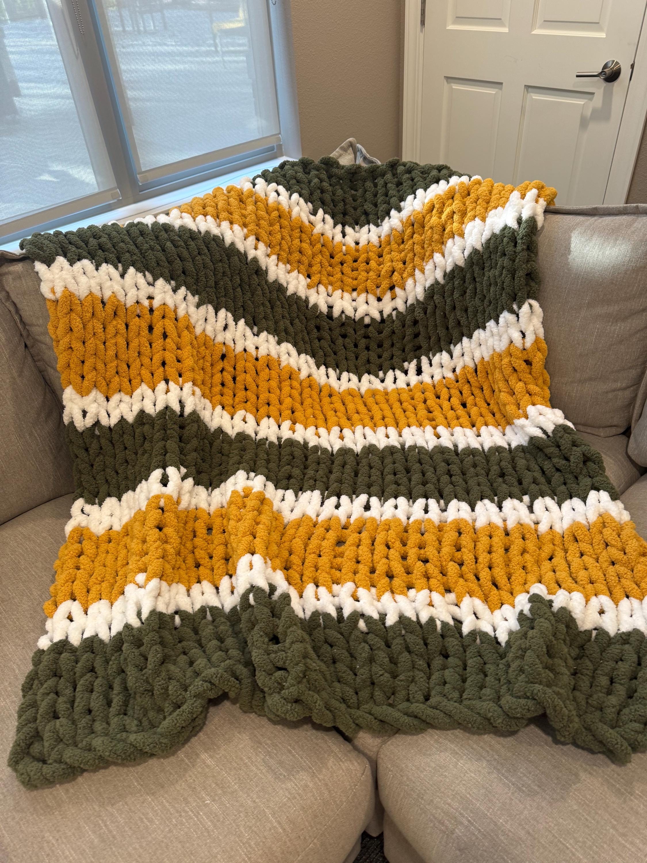 Custom Team Color Blanket, Chunky Knit Sports Fan Throw, Game Day Gift ...