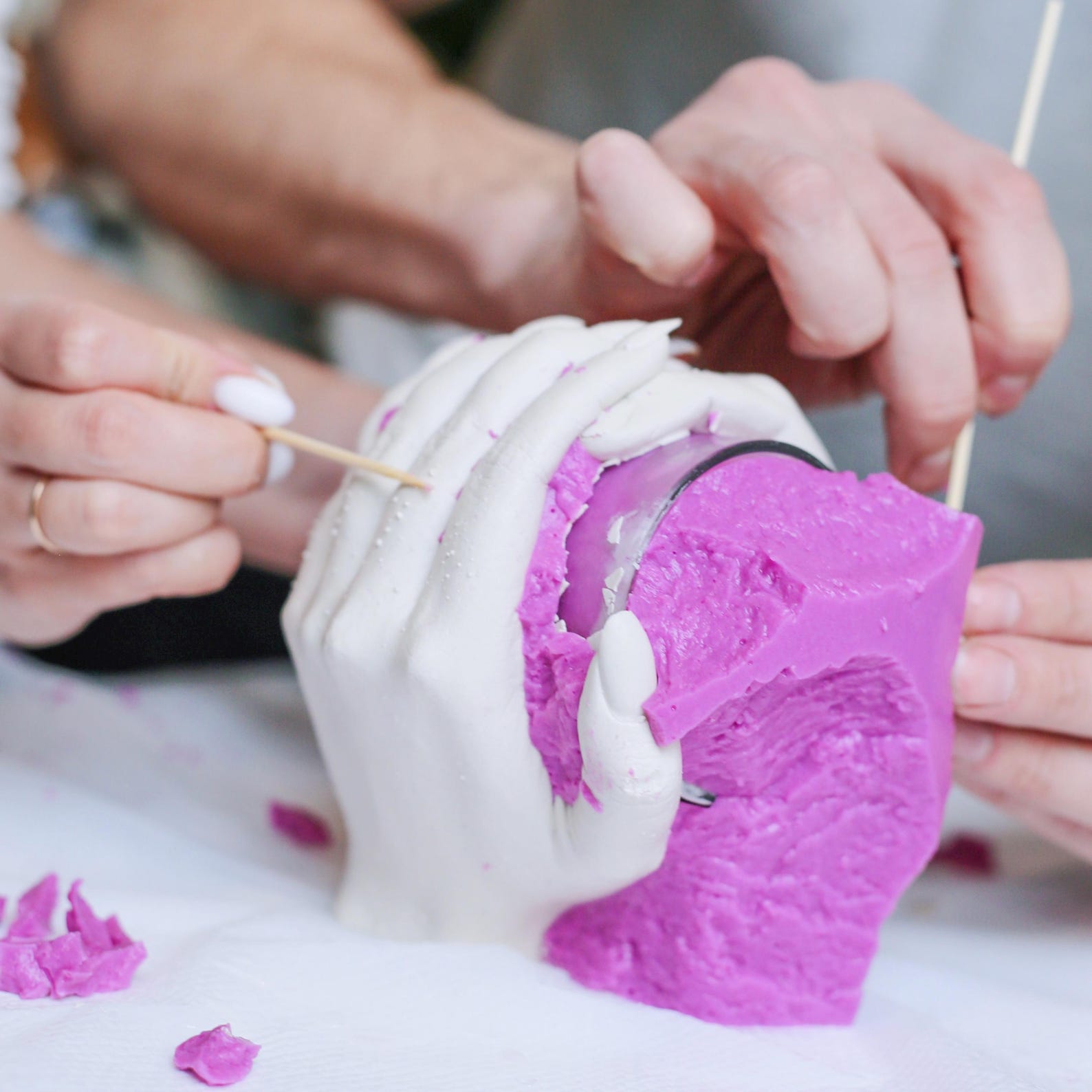 Hand Casting Kit for Couples – DIY Plaster Hand Mold With Candle - Etsy