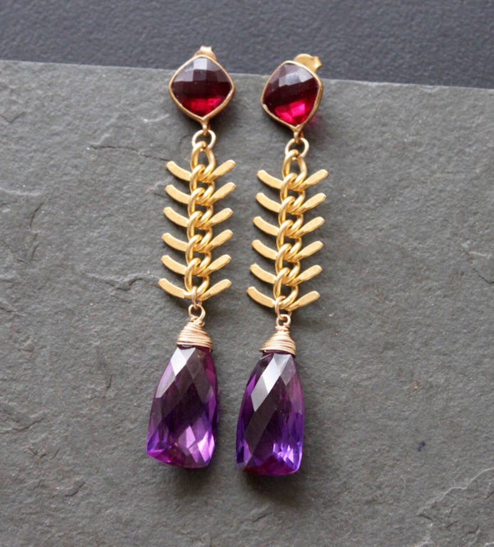 Roses & Violets. Ruby Quartz Kunzite. Gold Plated Fishbone - Etsy