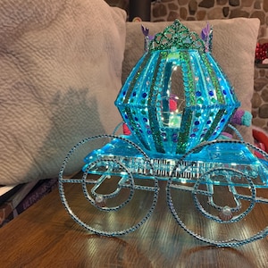 Princess Carriage Centerpiece - Etsy