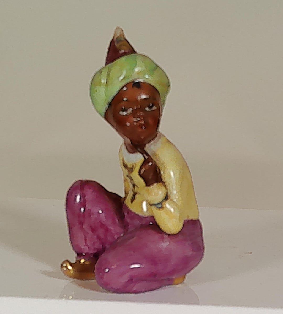 Vintage Genie Sultan Alladin Ceramic Figurine - Etsy