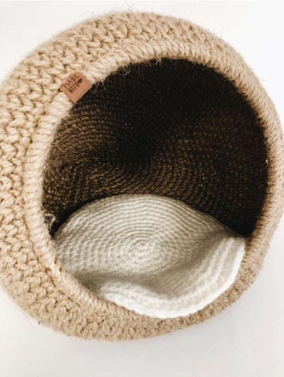 Crochet Cat Cave Pattern – Cozy Yarn Pet Bed for Cats and Small Dogs ...