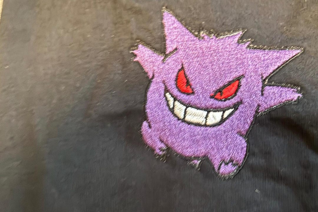 Pokemon - Gengar Embroided T-shirt - Etsy