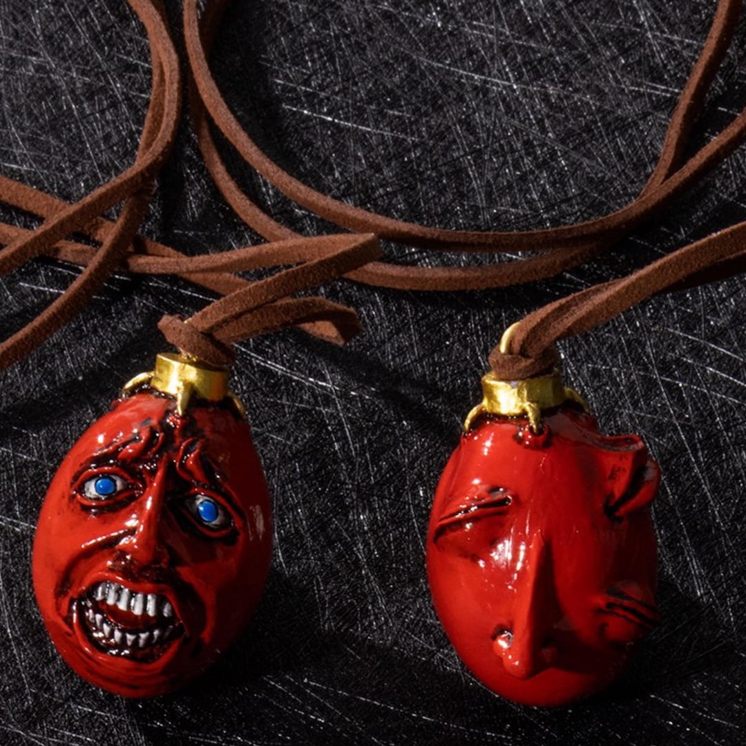 1997 Berserk Behelit Griffith Egg of King Necklace Cosplay the Golden ...