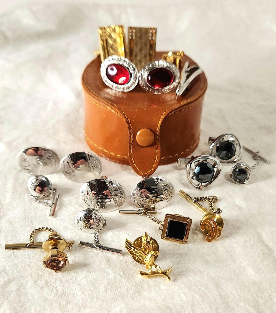 Vintage Mid-century Cuff Links, Tie Bars & Tie Tacks in Leather Case - Etsy