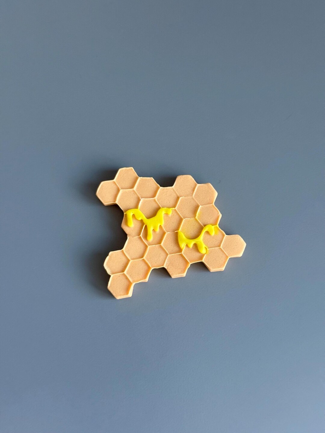 Eddible Honey Comb Cake Topper, Fondant Decoration for All Cakes ...