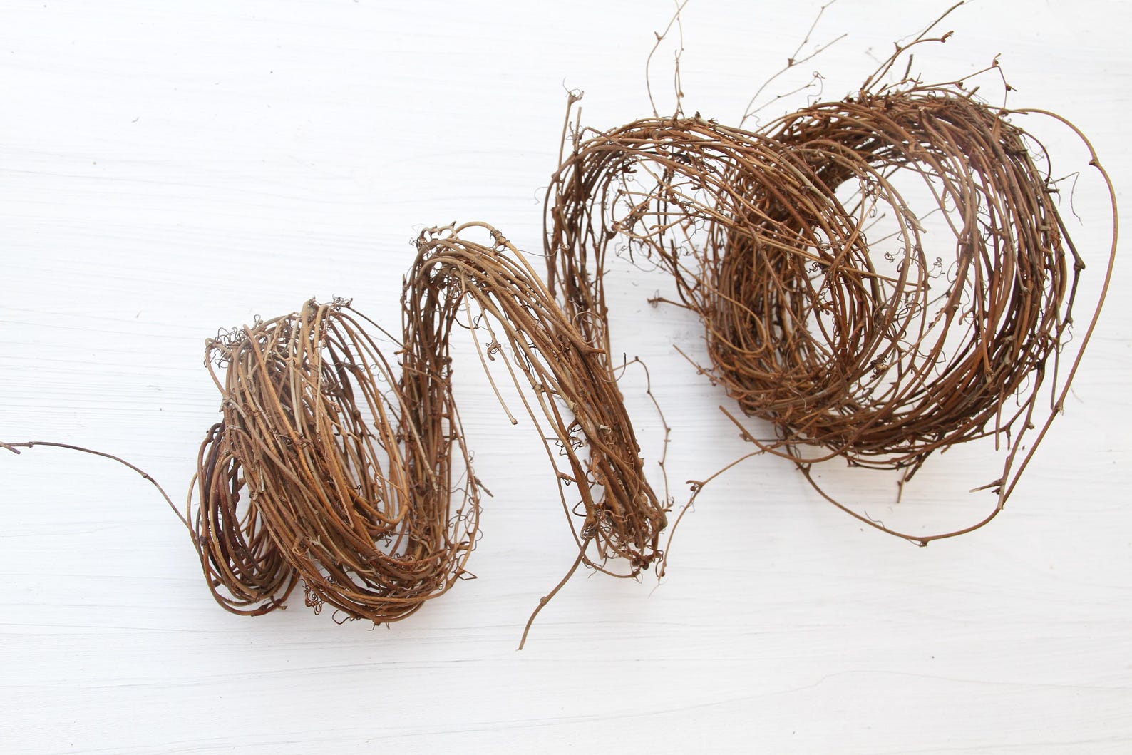 Dried Grapevine Wreath Base, DIY Rattan Garland, Floral Arrangement ...