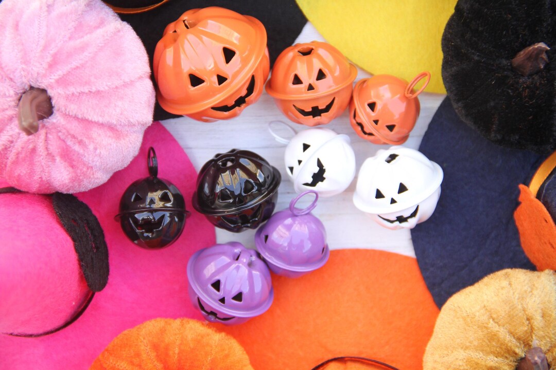 Halloween Pumpkin Jingle Bells: Funny Jack O' Lantern Charms, Set of 10 ...