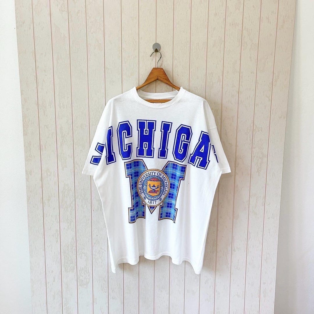 Vintage 1990s Michigan Wolverines T-shirt - NCAA - Fruit of the Loom ...