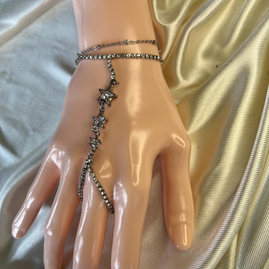 Minimalist Crystal Star Hand Chain Bracelet, Elegant Rhinestone ...