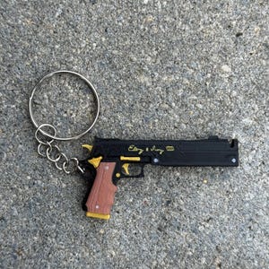 Devil May Cry 5 Dante Ebony & Ivory Keychain - Etsy