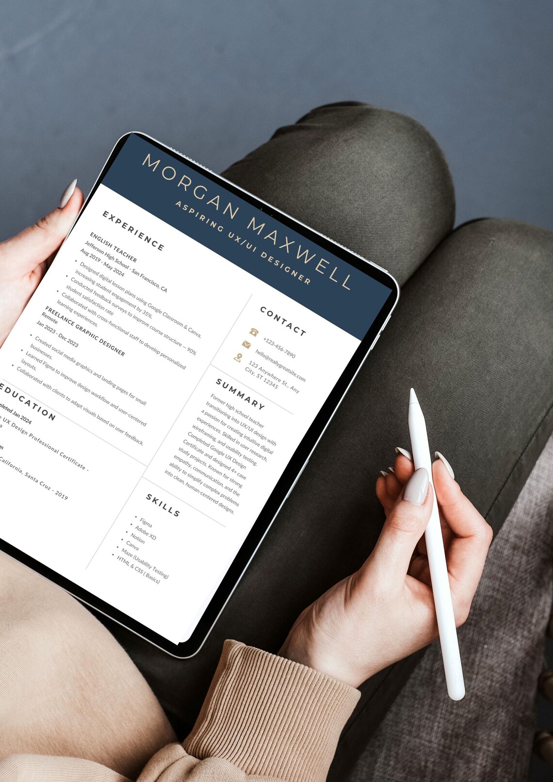 Modern UX/UI Designer Resume Template for Career Change | Canva ...