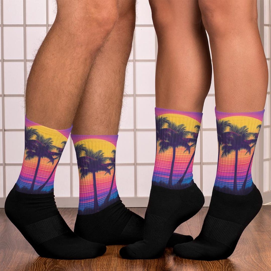 Retro Sunset Palm Tree Socks – Aesthetic Vaporwave Socks for Men ...