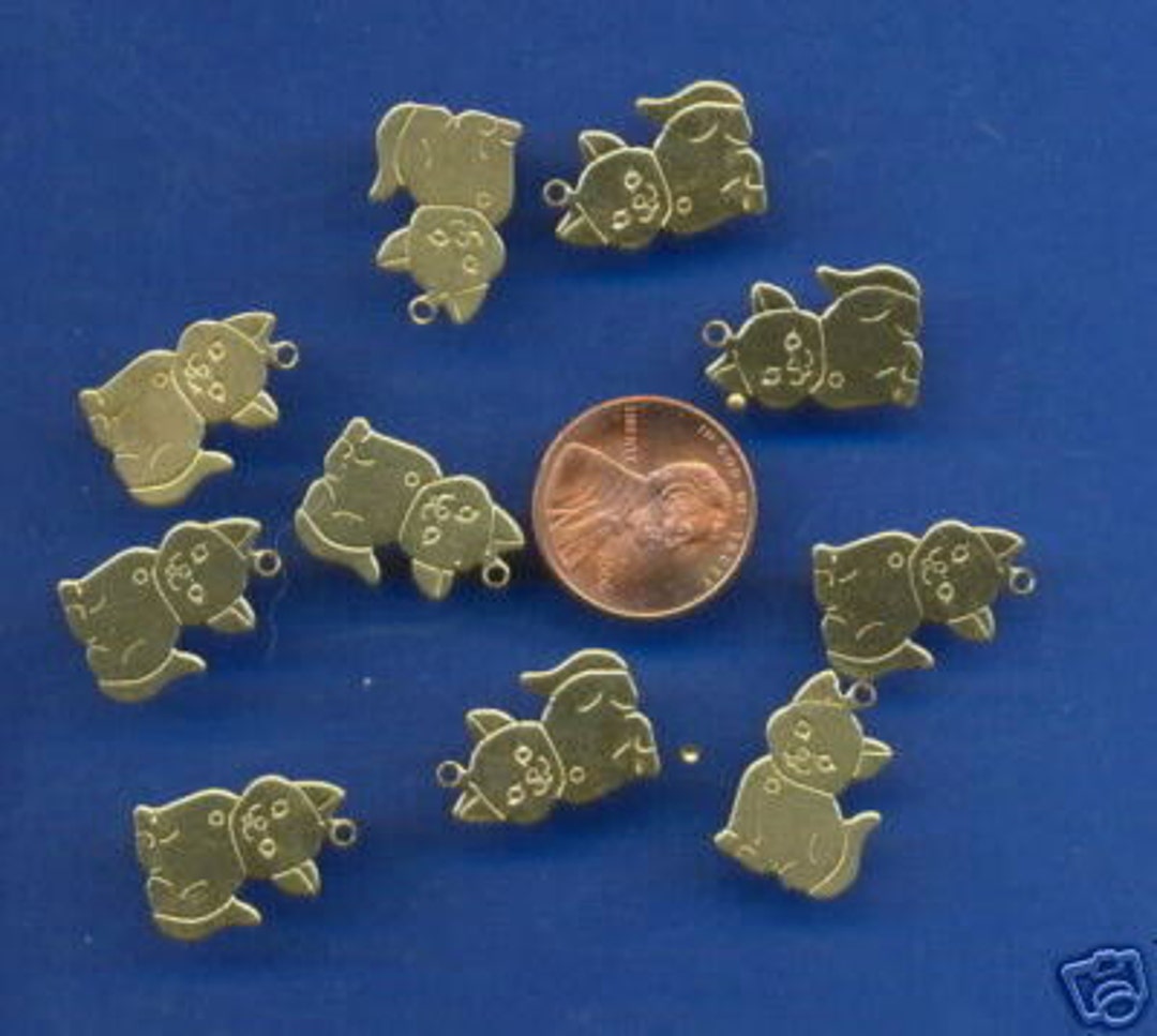 10 Brass Cat Charms, Number 3039: Beads, Scrapbook, Earrings - Etsy