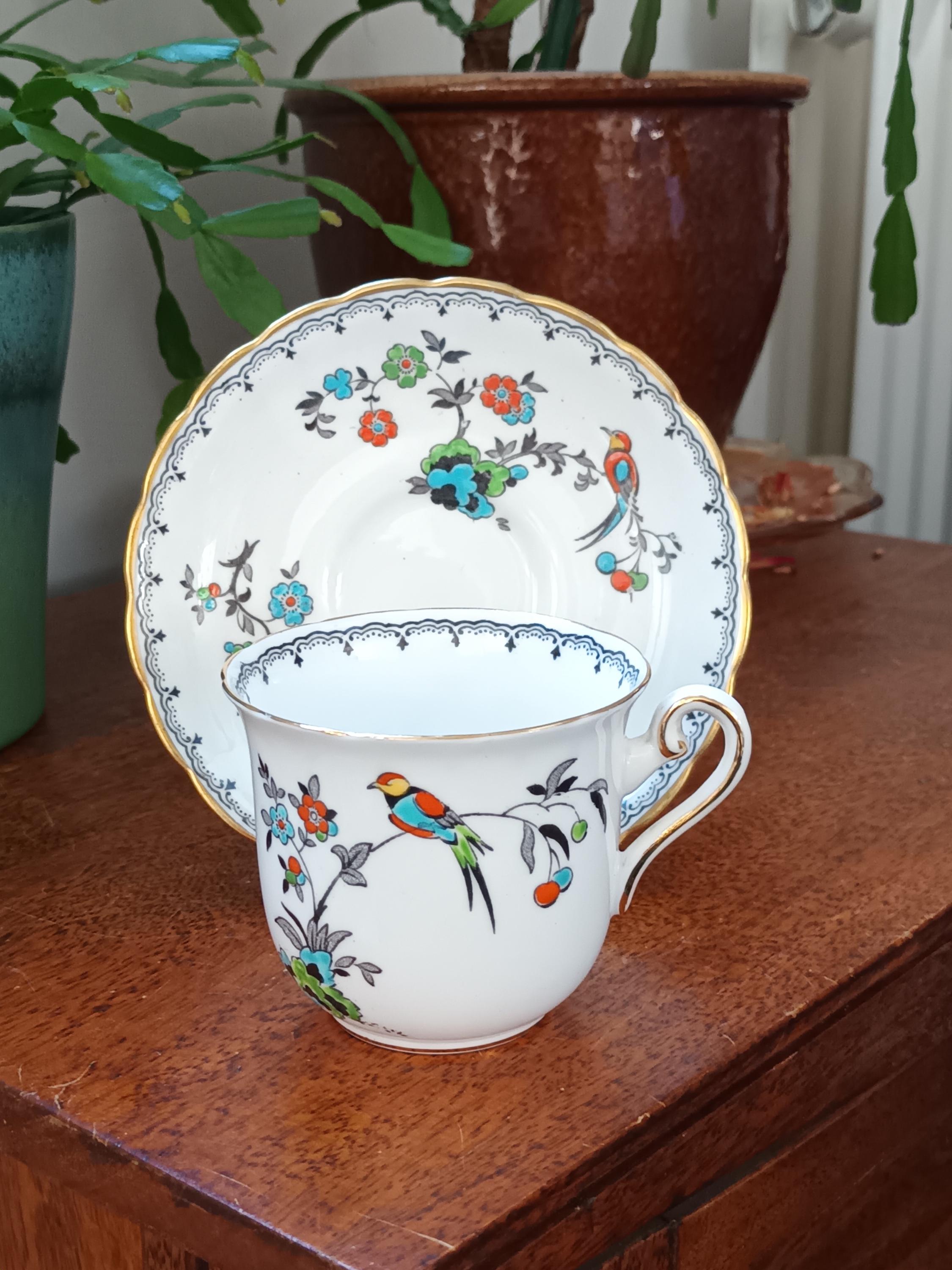 Beautiful Rare Vintage Hand Painted Enamel Tuscan Plant "bird of ...