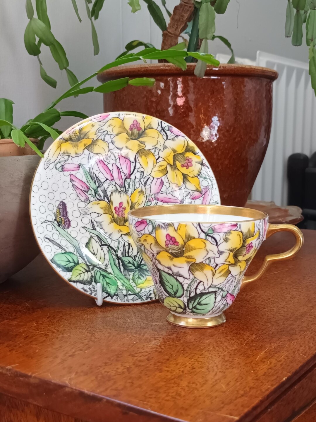 Stunning Very Rare Vintage Taylor & Kent Yellow Lily English Bone China ...