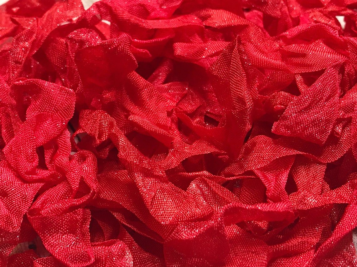 LITTLE RED CORVETTE- Crinkled Seam Binding, Hand-dyed Shades of Red ...