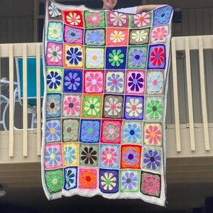 Retro Daisy Granny Square Crochet Pattern: 3D Flower PDF Tutorial - Etsy