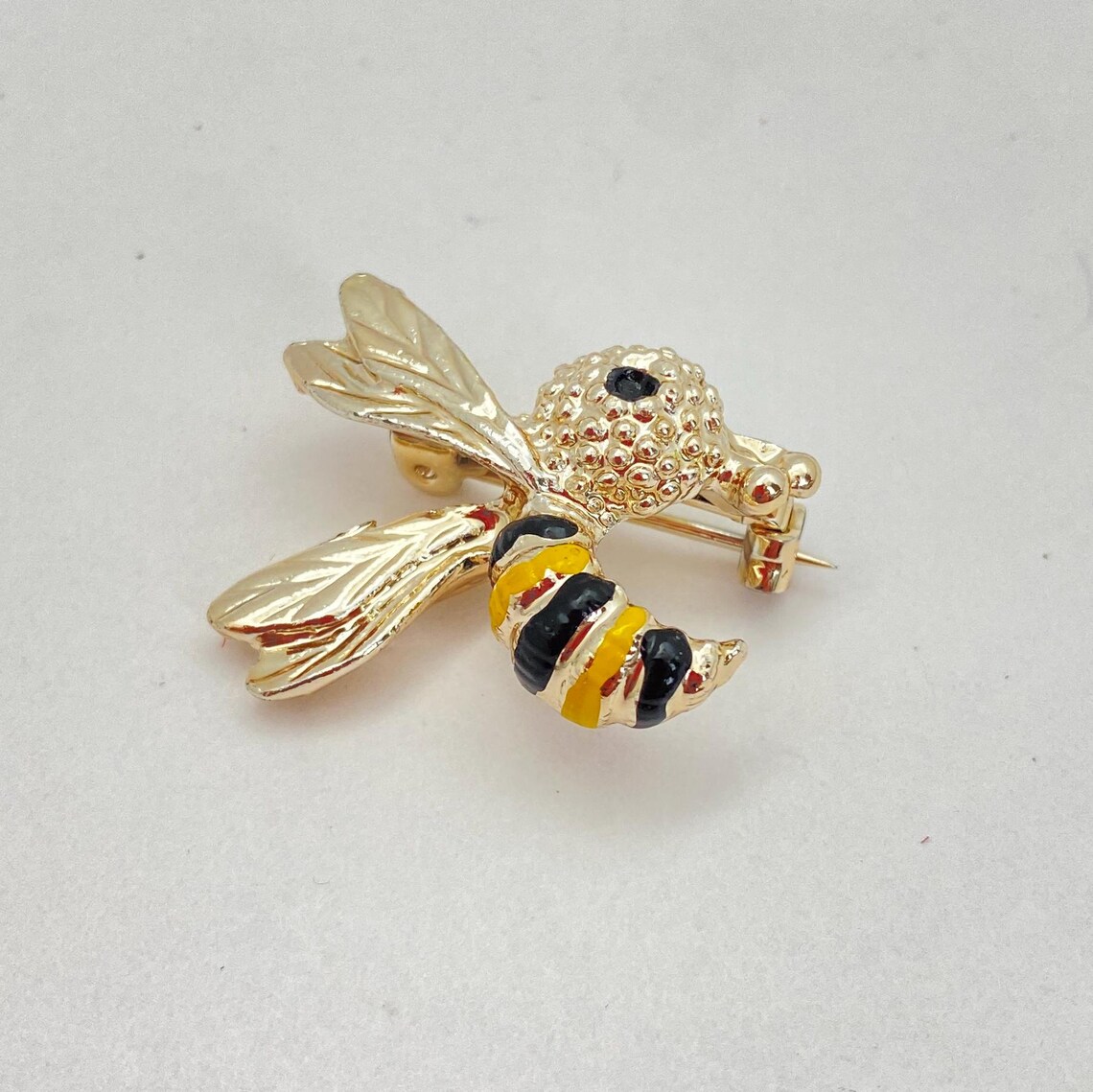Vintage Gerry's Stinging Bee Brooch - Enamel & Gold Tone - Black Yellow ...