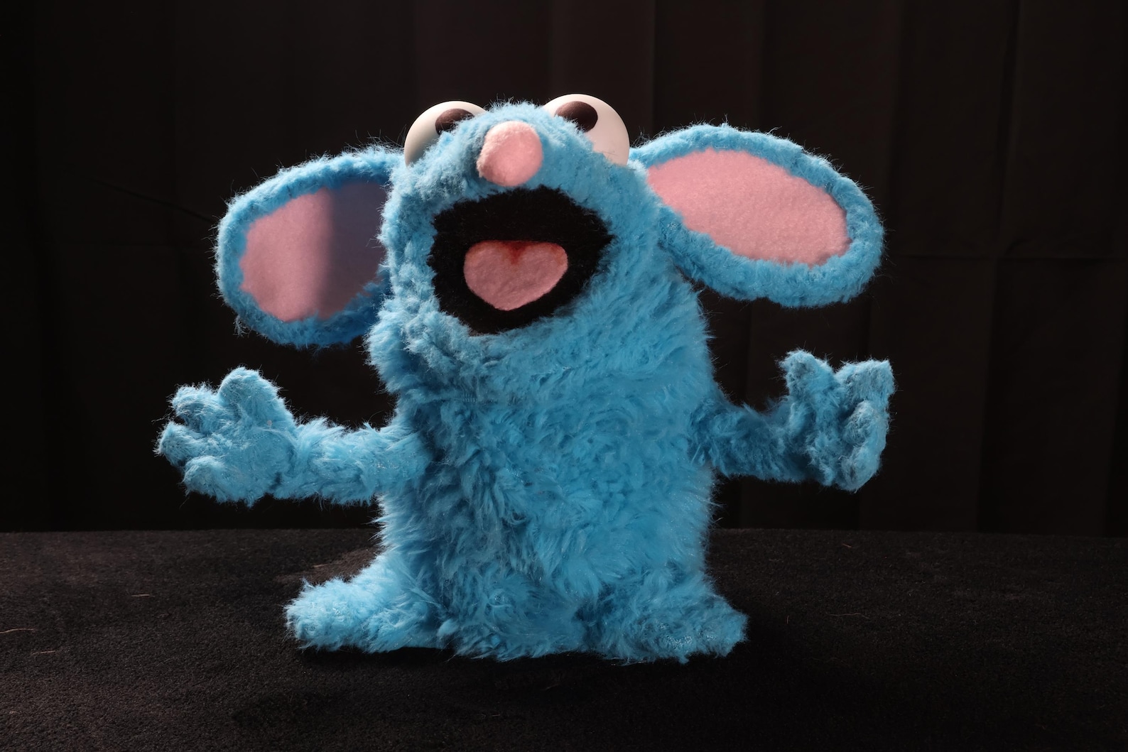 Tuttle the Mouse Hand Puppet - Etsy