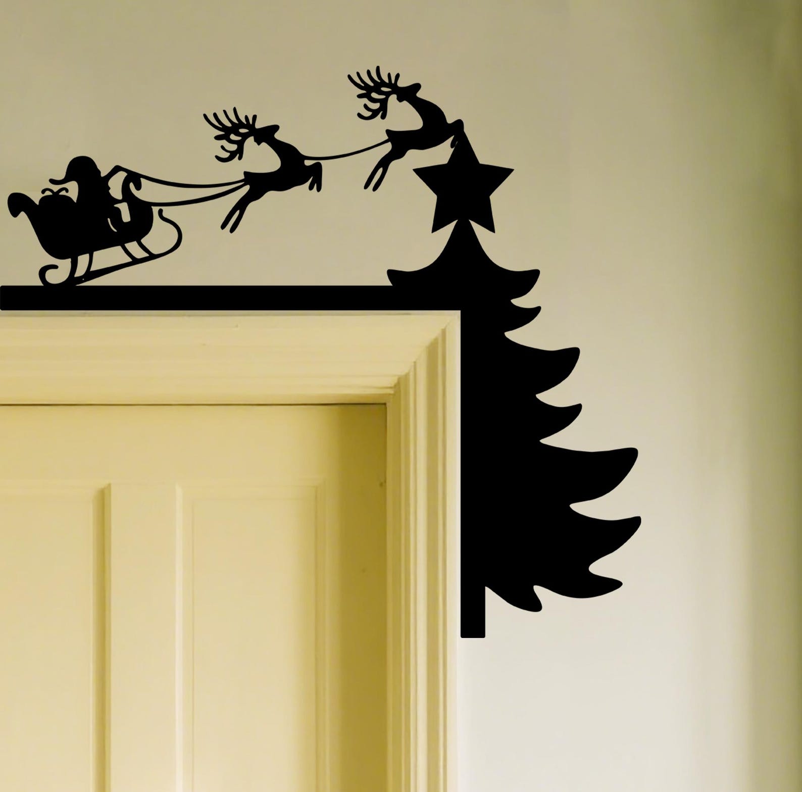 Christmas Door Corners, Santa Claus Reindeer Decor, Christmas Tree Door ...
