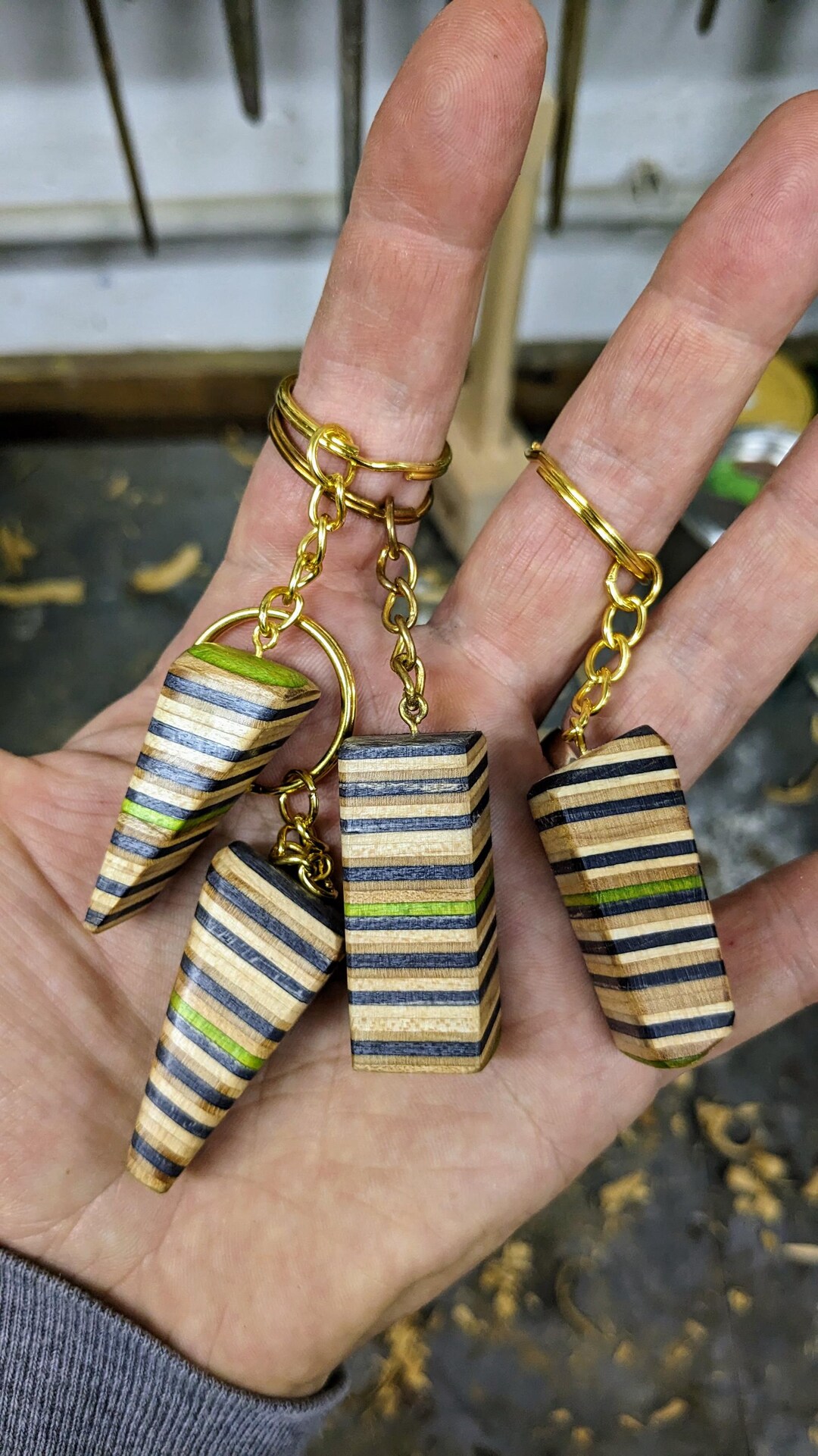 Keychains (upcycling Skateboards) - Etsy