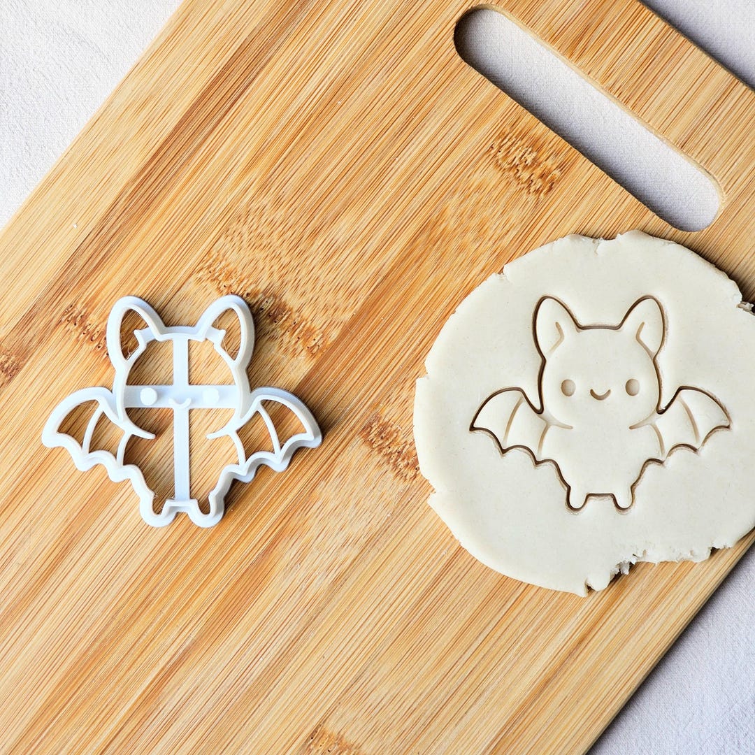 Bat Cookie Cutter- Halloween, Biscuit Fondant Clay Cutters - Etsy