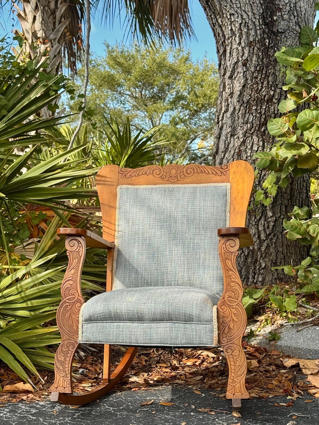 Antique Quarter Sawn Oak Rocking Chair With Carved Wood Details ...