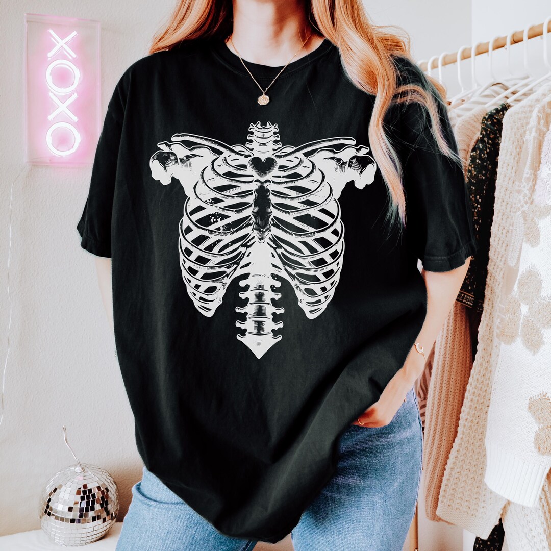 Skeleton Rib Cage Vintage Gothic Tshirt Horror Grunge Y2k Skull Shirt ...