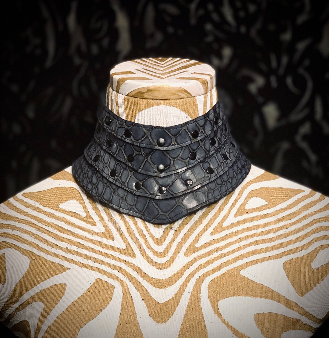 Carbon Collar in Embossed Snake - Etsy