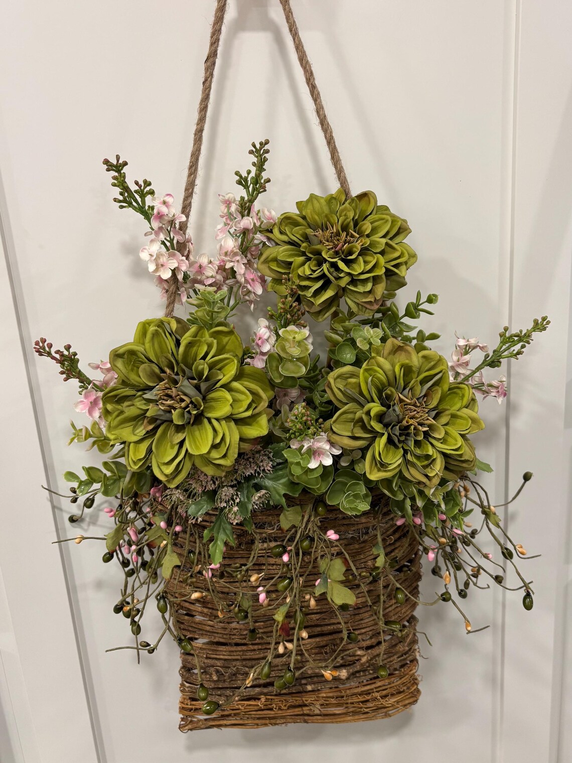 Grapevine Basket With Rope Handle and Moss Green & Pink Colors Design ...