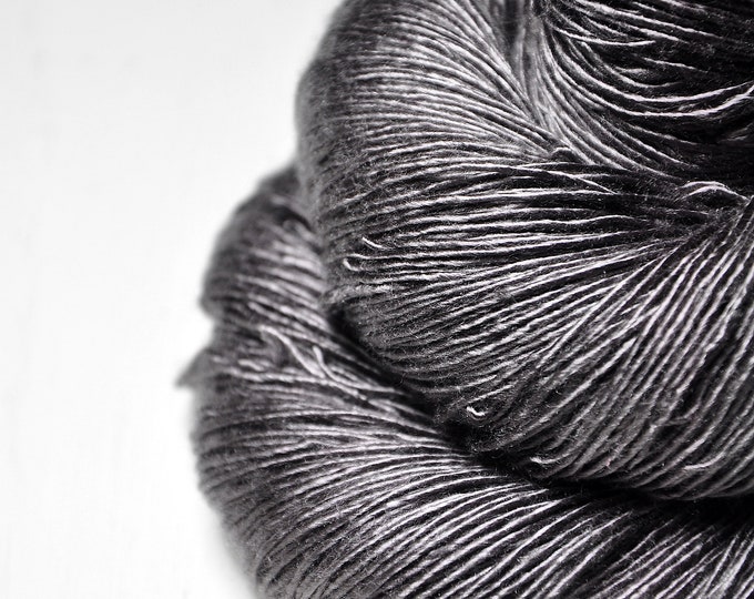 Dead Walnut Wood Cream Silk Fingering Yarn Hand Dyed Yarn Handgefärbte ...