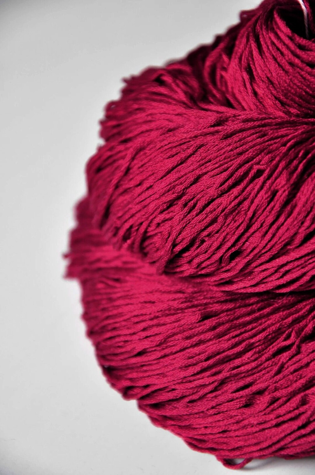 Hot Desire Red Silk Fingering Yarn Hand Dyed Yarn Handgefärbte Seide ...