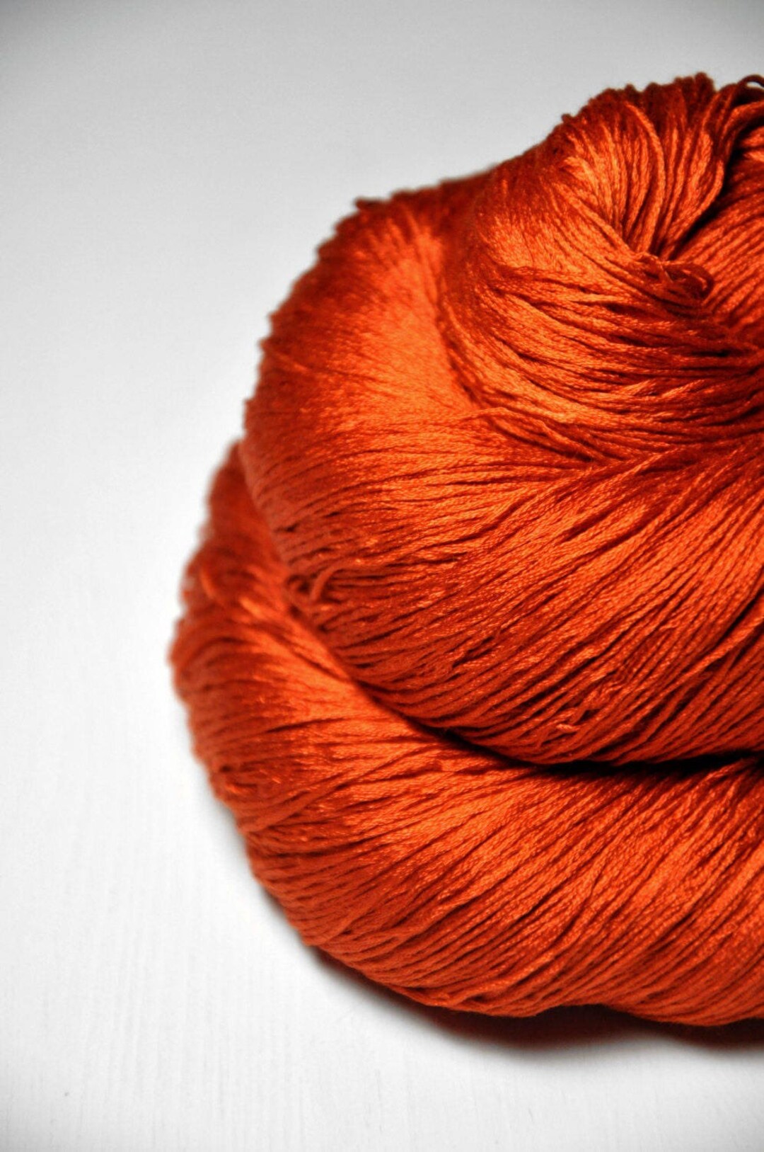 Red-hot Metal - Silk Lace Yarn LSOH - Hand Dyed Yarn - Handgefärbte ...
