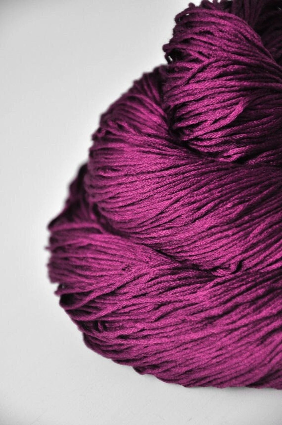 Burning Fuchsia - Silk Fingering Yarn - Hand Dyed Yarn - Handgefärbte ...