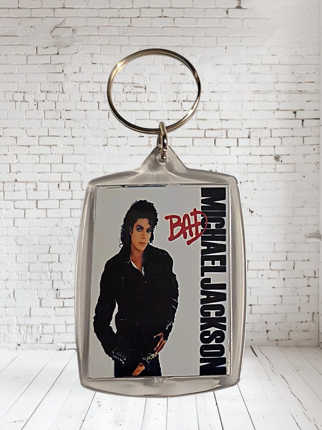 Michael Jackson Concert and Album Cover Keychains With (2) Metal Prints ...