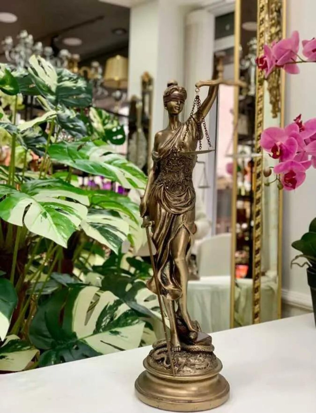 Bronze Color Justice Scale With Female Figure, Polyester Coating on ...