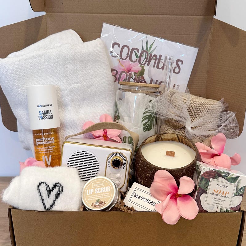 Beach Gift Box Christmas - 60+ Gift Ideas for 2025