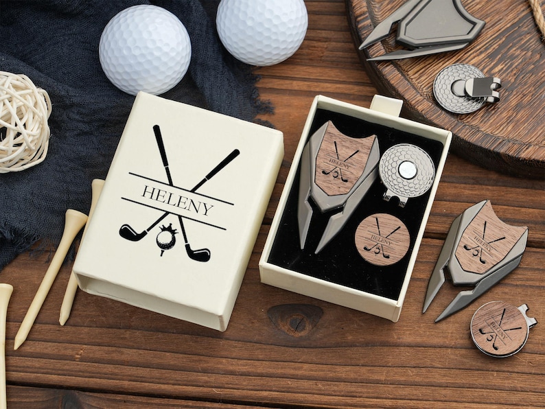 Personalized Golf Gift Set: Engraved Ball Marker, Groomsmen Gift - Etsy