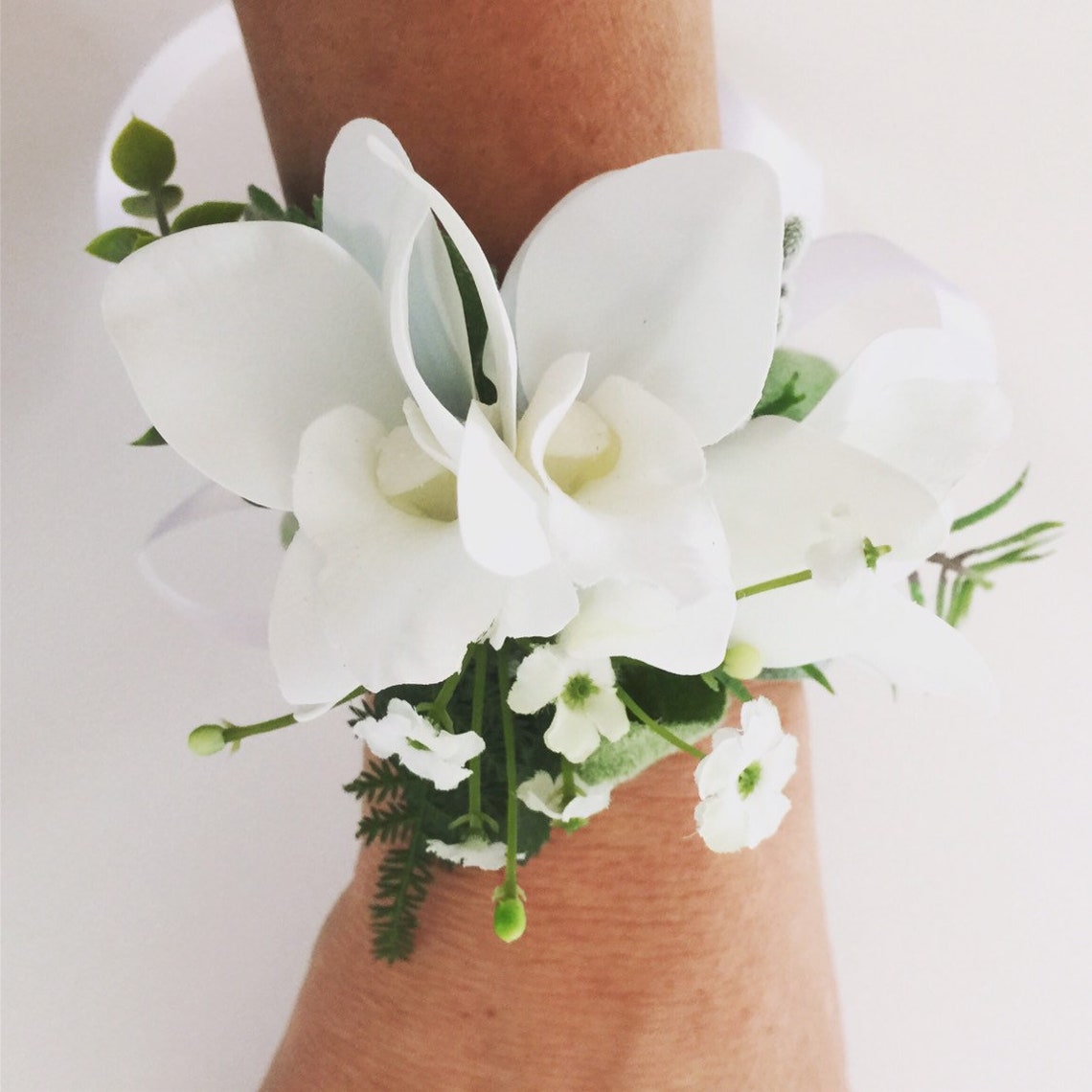 Classic White Wrist Corsage/wrist Corsage/white Wrist - Etsy