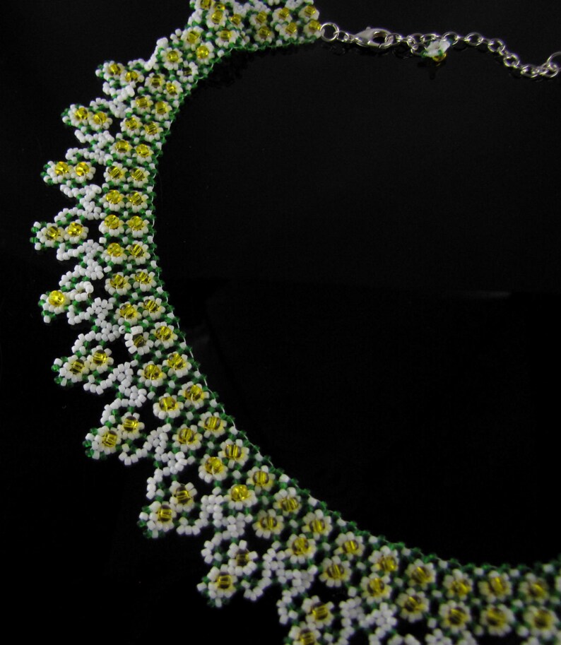 Daisy Collar Necklace - Etsy 日本