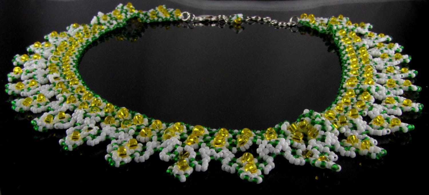 Daisy Collar Necklace - Etsy 日本