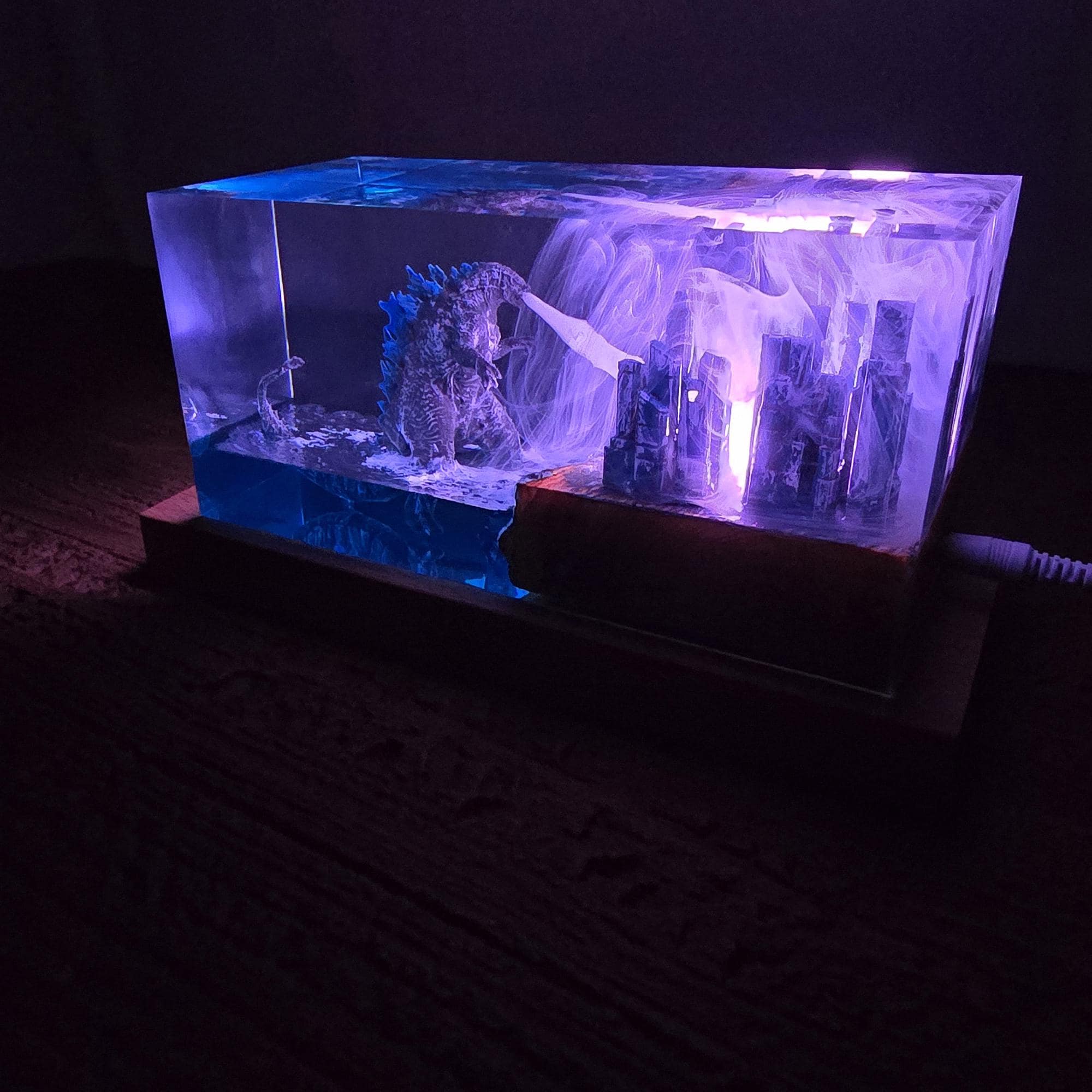 Large Godzilla Night Lamp, Epoxy Resin Lamp With Godzilla Figure and ...