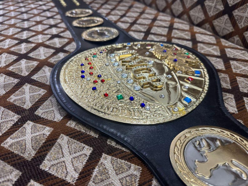 IWGP World Heavyweight Championship Replica Belt, 2MM Brass & Leather ...