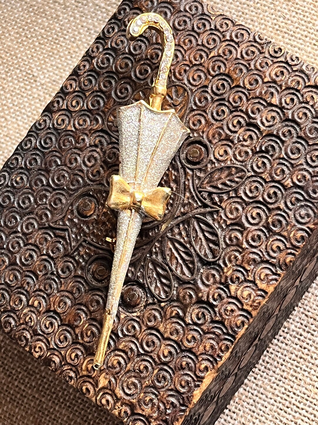 Rainy Day Pin Diamond Dust Umbrella Brooch Gold Diamond Dust Umbrella ...