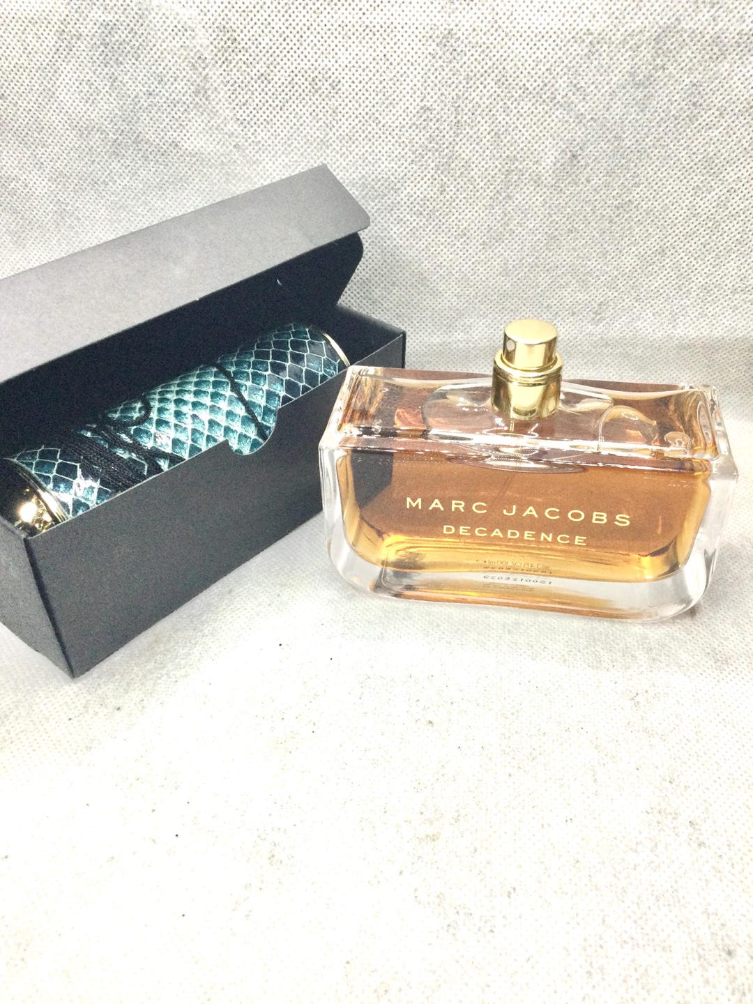Marc Jacobs Divine Decadence Eau De Parfum 100 ML Spray Women ...