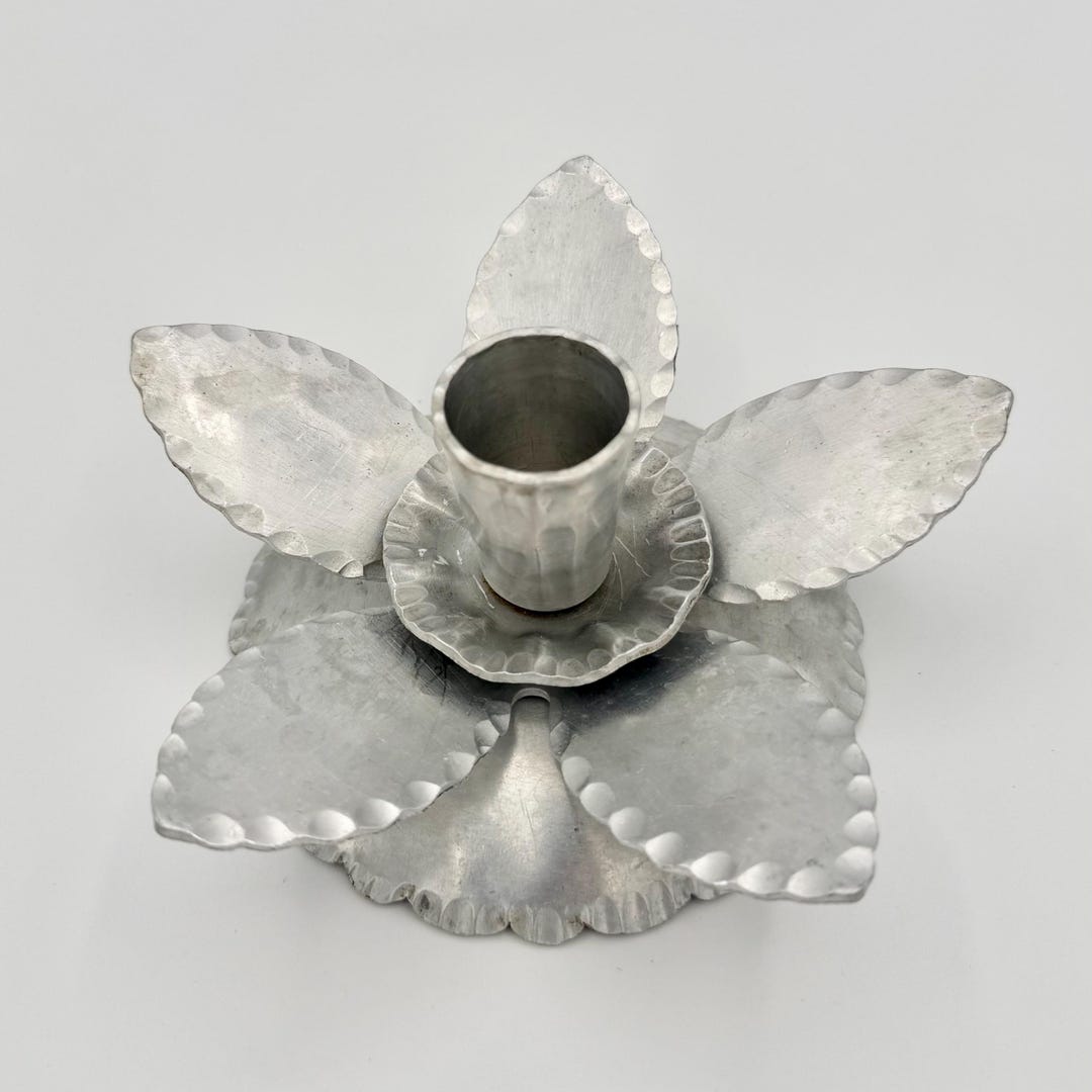 Vintage Everlast Hand-forged Aluminum Flower Candle Holder | Hammered ...